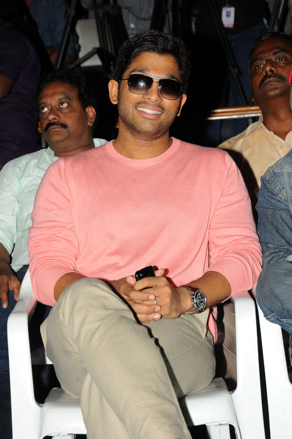 allu arjun at julayi special song release photos 1 (5) – BizHat.com